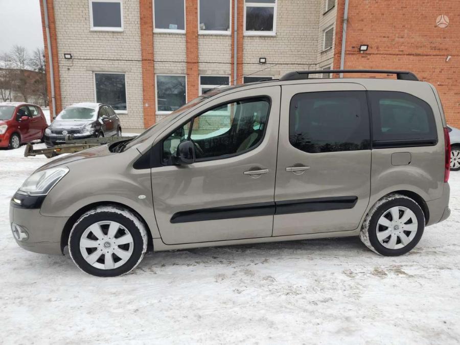 Brūns Citroen Berlingo 2013 Prienai, ar dzinēja tilpumu 1.56 L un nobraukumu 224 tūkst. km par 4400 €, foto 3 vietnē AUTOMOTO.COM.LV