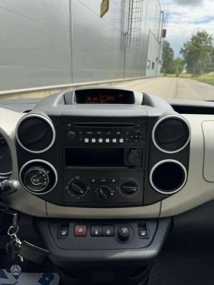 Brūns Citroen Berlingo 2014 Alīta, ar dzinēja tilpumu 1.60 L un nobraukumu 292 tūkst. km par 5100 €, foto 14 vietnē AUTOMOTO.COM.LV