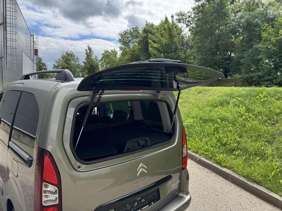 Brūns Citroen Berlingo 2014 Alīta, ar dzinēja tilpumu 1.60 L un nobraukumu 292 tūkst. km par 5100 €, foto 31 vietnē AUTOMOTO.COM.LV