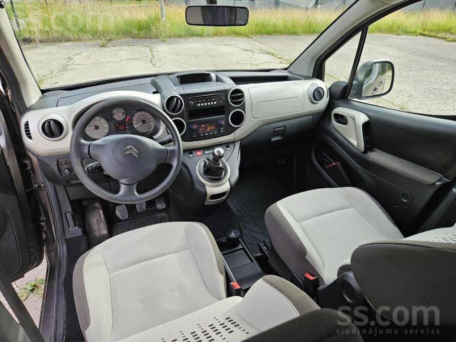 Brūns Citroen Berlingo 2015 Rīga, ar dzinēja tilpumu 1.60 L un nobraukumu 171 tūkst. km par 5200 €, foto 10 vietnē AUTOMOTO.COM.LV