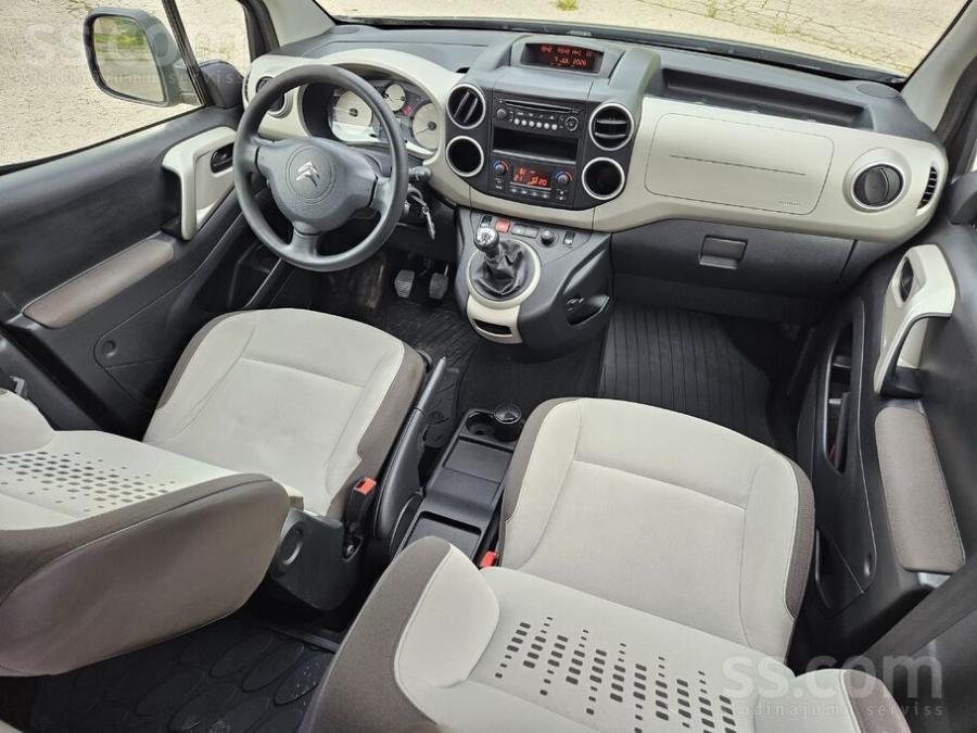 Brūns Citroen Berlingo 2015 Rīga, ar dzinēja tilpumu 1.60 L un nobraukumu 171 tūkst. km par 5200 €, foto 11 vietnē AUTOMOTO.COM.LV
