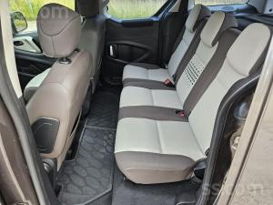 Brūns Citroen Berlingo 2015 Rīga, ar dzinēja tilpumu 1.60 L un nobraukumu 171 tūkst. km par 5200 €, foto 13 vietnē AUTOMOTO.COM.LV