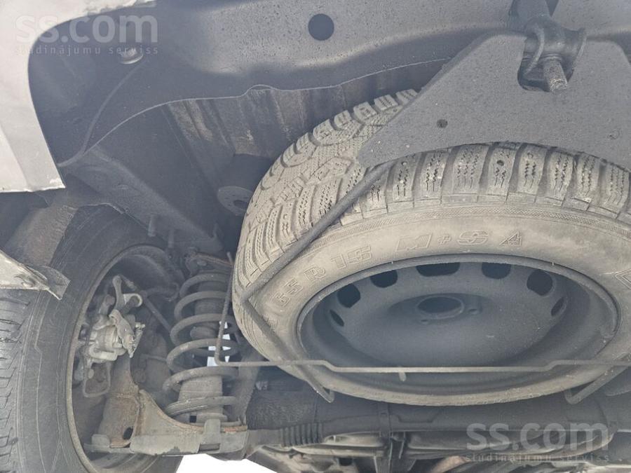 Brūns Citroen Berlingo 2015 Rīga, ar dzinēja tilpumu 1.60 L un nobraukumu 171 tūkst. km par 5200 €, foto 17 vietnē AUTOMOTO.COM.LV