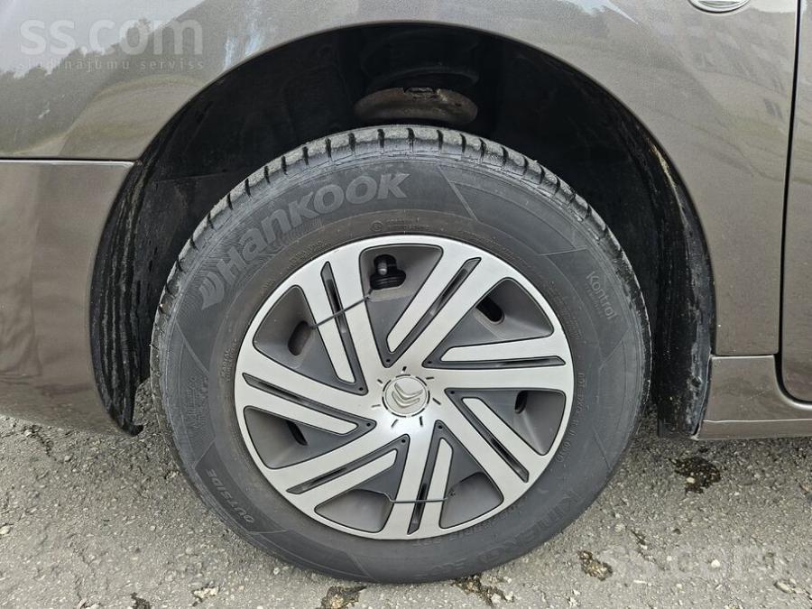 Brūns Citroen Berlingo 2015 Rīga, ar dzinēja tilpumu 1.60 L un nobraukumu 171 tūkst. km par 5200 €, foto 24 vietnē AUTOMOTO.COM.LV
