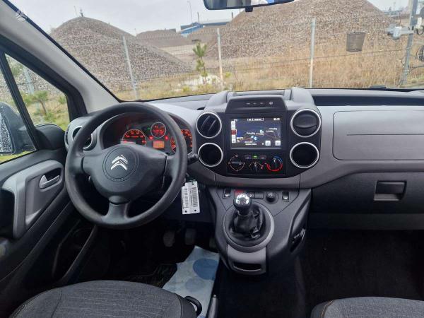 Brūns Citroen Berlingo 2016 Tauragė, ar dzinēja tilpumu 1.56 L un nobraukumu 207 tūkst. km par 5400 €, foto 10 vietnē AUTOMOTO.COM.LV