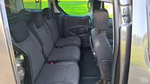 Brown Citroen Berlingo 2016 in Utena, with an engine capacity of 1.60 L and mileage of 163 thousand km for 6500 €, photo 8 on AUTOMOTO.COM.LV