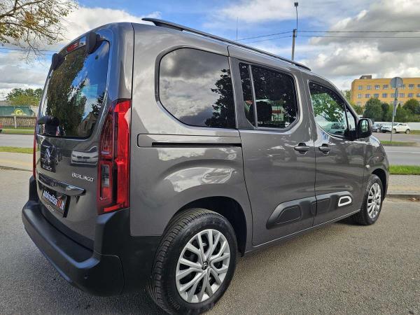 Citroen Berlingo 2019 in Siauliai on AUTOMOTO.COM.LV Brown Citroen Berlingo 2019 in Siauliai, with an engine capacity of 1.20 L and mileage of 186 thousand km for 8950 €, photo 6 on AUTOMOTO.COM.LV