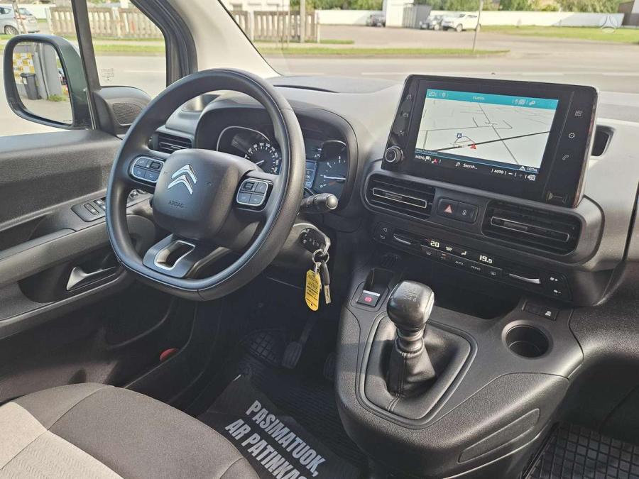 Brūns Citroen Berlingo 2019 Šauļi, ar dzinēja tilpumu 1.20 L un nobraukumu 186 tūkst. km par 8950 €, foto 16 vietnē AUTOMOTO.COM.LV
