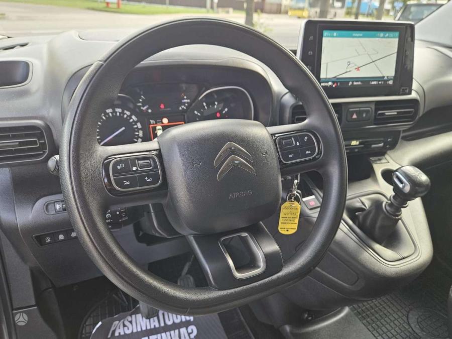 Brūns Citroen Berlingo 2019 Šauļi, ar dzinēja tilpumu 1.20 L un nobraukumu 186 tūkst. km par 8950 €, foto 17 vietnē AUTOMOTO.COM.LV