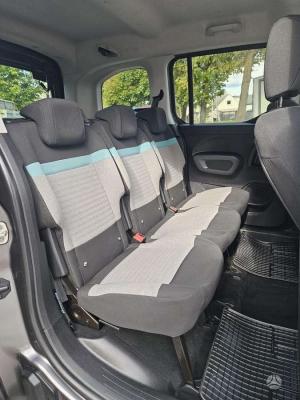 Brūns Citroen Berlingo 2019 Šauļi, ar dzinēja tilpumu 1.20 L un nobraukumu 186 tūkst. km par 8750 €, foto 15 vietnē AUTOMOTO.COM.LV