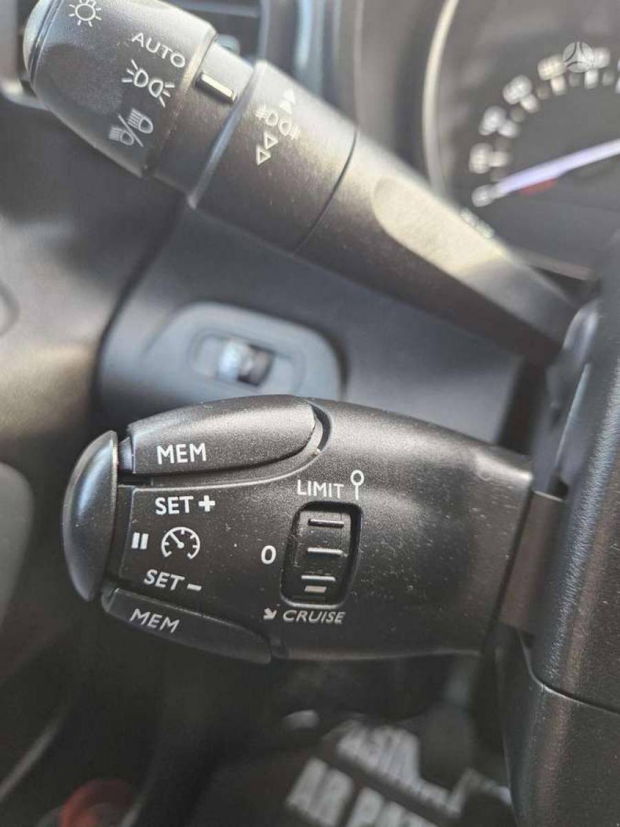 Brūns Citroen Berlingo 2019 Šauļi, ar dzinēja tilpumu 1.20 L un nobraukumu 186 tūkst. km par 8750 €, foto 20 vietnē AUTOMOTO.COM.LV