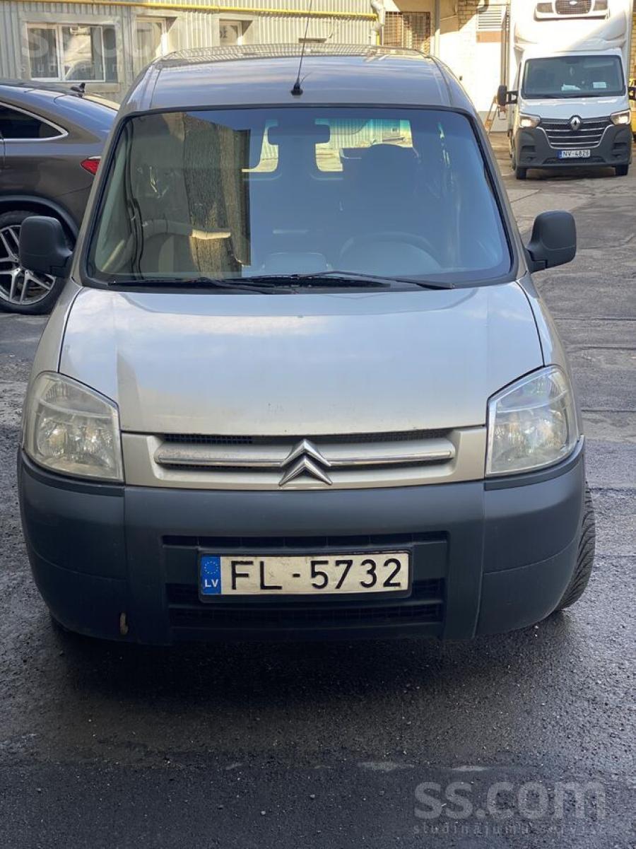 Brown Citroen Berlingo 2005 in Riga, with an engine capacity of 1.90 L and mileage of 360 thousand km for 500 €, photo 3 on AUTOMOTO.COM.LV