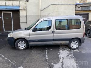Brown Citroen Berlingo 2005 in Riga, with an engine capacity of 1.90 L and mileage of 360 thousand km for 500 €, photo  on AUTOMOTO.COM.LV