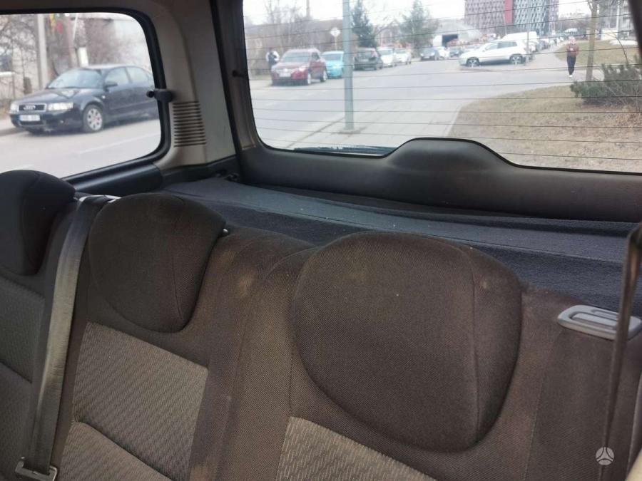 Brūns Citroen Berlingo 2007 Viļņa, ar dzinēja tilpumu 1.59 L un nobraukumu 400 tūkst. km par 570 €, foto 20 vietnē AUTOMOTO.COM.LV