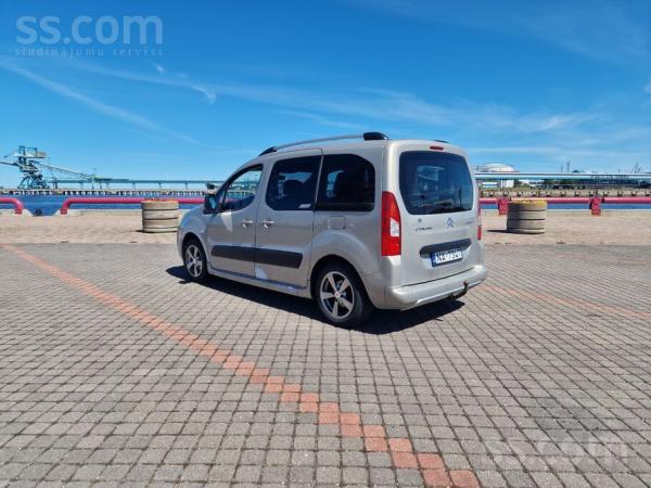 Brūns Citroen Berlingo 2009 Ventspils, ar dzinēja tilpumu 1.60 L un nobraukumu 338 tūkst. km par 2700 €, foto 2 vietnē AUTOMOTO.COM.LV