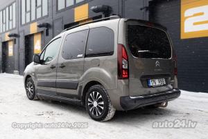 Brūns Citroen Berlingo 2014 Tallina, ar dzinēja tilpumu 1.60 L un nobraukumu 263 tūkst. km par 4399 €, foto 4 vietnē AUTOMOTO.COM.LV