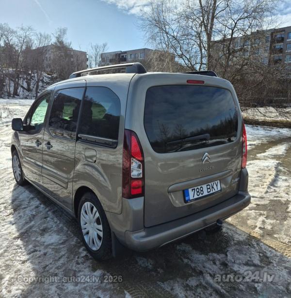 Brūns Citroen Berlingo 2014 Tallina, ar dzinēja tilpumu 1.60 L un nobraukumu 262 tūkst. km par 4490 €, foto 4 vietnē AUTOMOTO.COM.LV