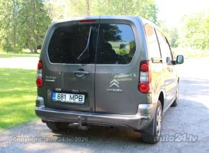 Brūns Citroen Berlingo 2015 Rapla, ar dzinēja tilpumu 1.60 L un nobraukumu 134 tūkst. km par 6950 €, foto 5 vietnē AUTOMOTO.COM.LV