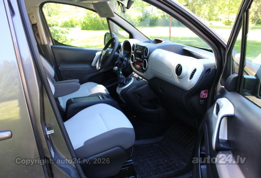 Brūns Citroen Berlingo 2015 Rapla, ar dzinēja tilpumu 1.60 L un nobraukumu 134 tūkst. km par 6950 €, foto 11 vietnē AUTOMOTO.COM.LV