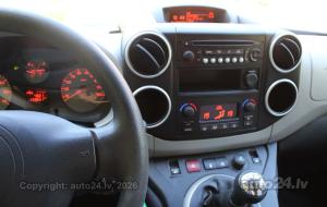 Brūns Citroen Berlingo 2015 Rapla, ar dzinēja tilpumu 1.60 L un nobraukumu 134 tūkst. km par 6950 €, foto 13 vietnē AUTOMOTO.COM.LV