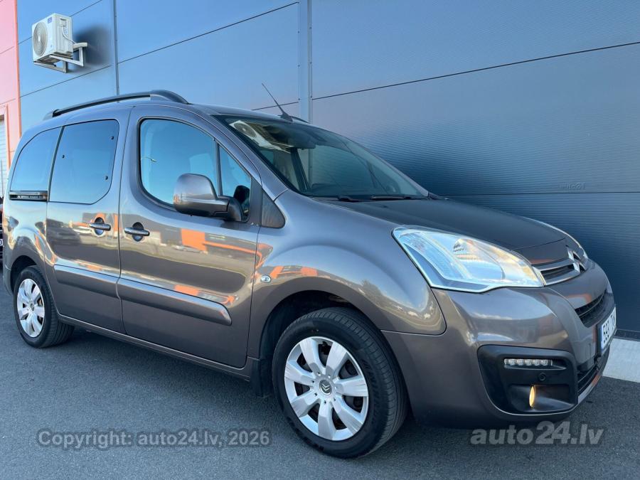 Brown Citroen Berlingo 2016 in Kuressaare, with an engine capacity of 1.20 L and mileage of 146 thousand km for 7690 €, photo 4 on AUTOMOTO.COM.LV