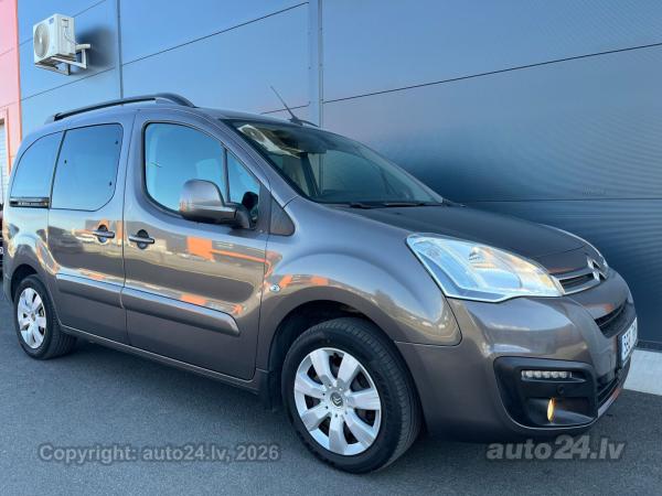Brūns Citroen Berlingo 2016 Kuresāre, ar dzinēja tilpumu 1.20 L un nobraukumu 146 tūkst. km par 7690 €, foto 3 vietnē AUTOMOTO.COM.LV