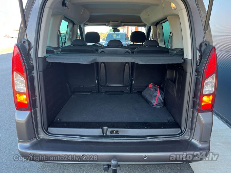 Brūns Citroen Berlingo 2016 Kuresāre, ar dzinēja tilpumu 1.20 L un nobraukumu 146 tūkst. km par 7690 €, foto 7 vietnē AUTOMOTO.COM.LV