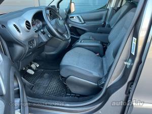 Brūns Citroen Berlingo 2016 Kuresāre, ar dzinēja tilpumu 1.20 L un nobraukumu 146 tūkst. km par 7690 €, foto 12 vietnē AUTOMOTO.COM.LV