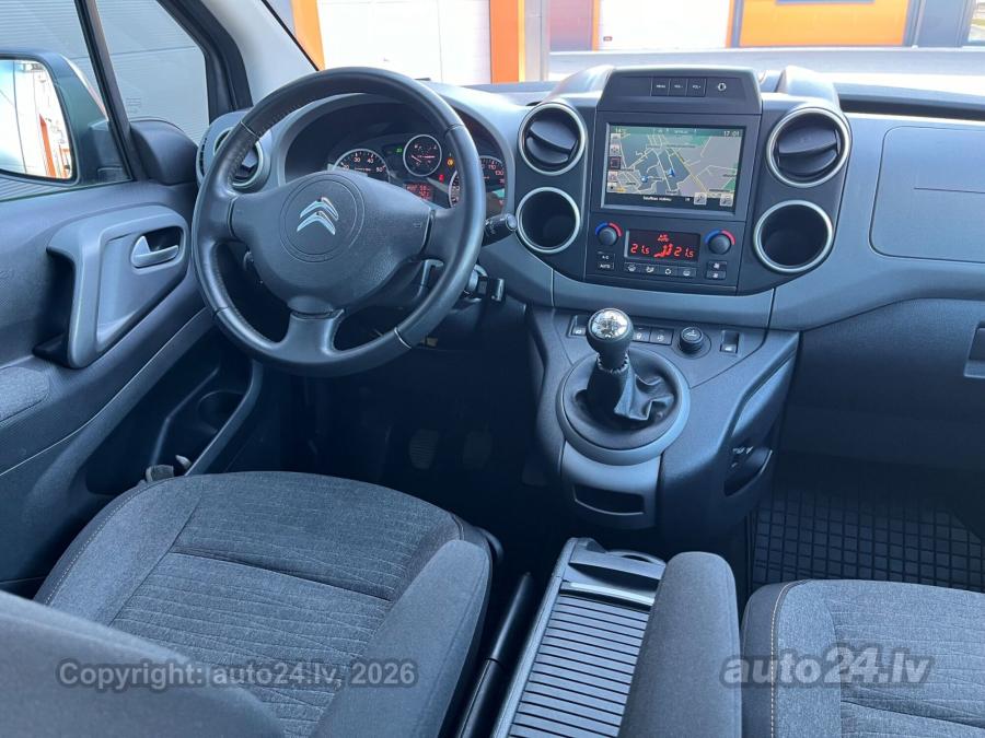 Brūns Citroen Berlingo 2016 Kuresāre, ar dzinēja tilpumu 1.20 L un nobraukumu 146 tūkst. km par 7690 €, foto 13 vietnē AUTOMOTO.COM.LV