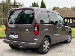 Brūns Citroen Berlingo 2017 Tallina, ar dzinēja tilpumu 1.60 L un nobraukumu 181 tūkst. km par 6495 €, foto 4 vietnē AUTOMOTO.COM.LV