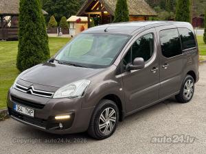 Brūns Citroen Berlingo 2017 Tallina, ar dzinēja tilpumu 1.60 L un nobraukumu 181 tūkst. km par 6495 €, foto 6 vietnē AUTOMOTO.COM.LV