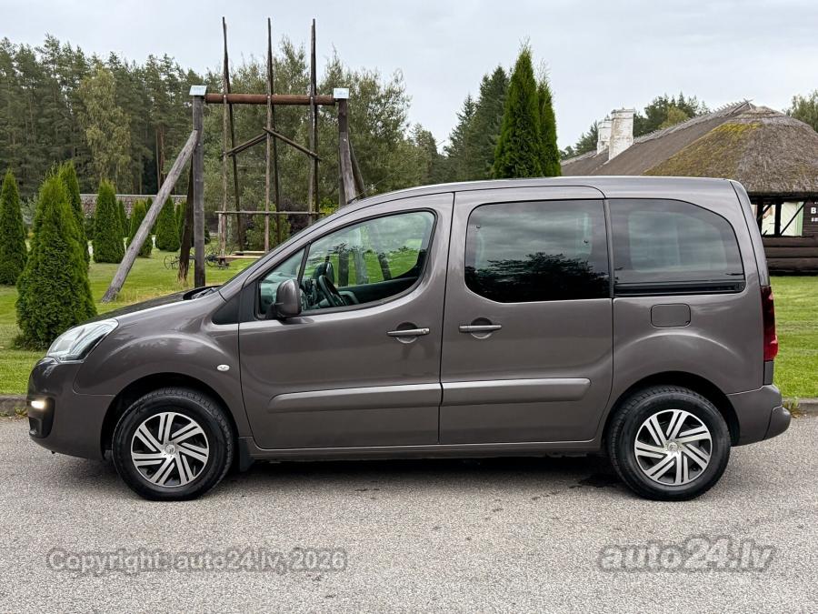 Brūns Citroen Berlingo 2017 Tallina, ar dzinēja tilpumu 1.60 L un nobraukumu 181 tūkst. km par 6495 €, foto 7 vietnē AUTOMOTO.COM.LV