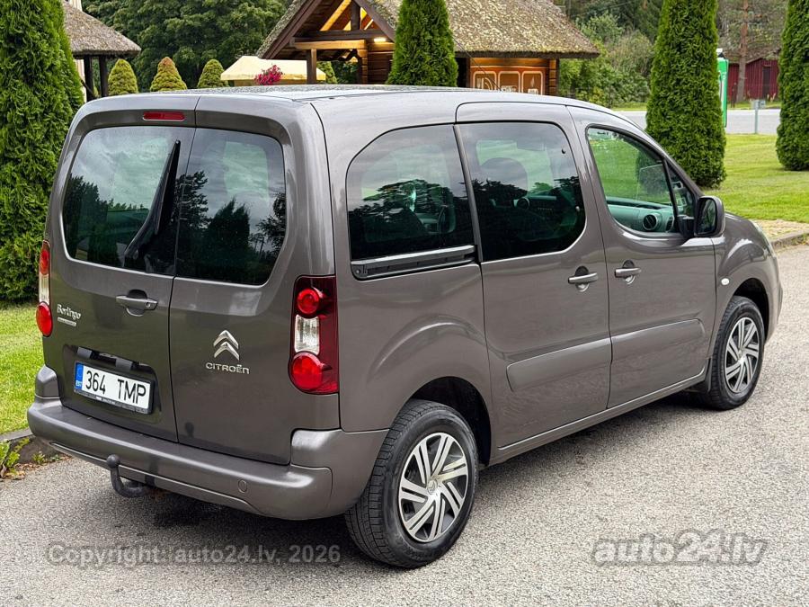 Brūns Citroen Berlingo 2017 Tallina, ar dzinēja tilpumu 1.60 L un nobraukumu 181 tūkst. km par 6495 €, foto 9 vietnē AUTOMOTO.COM.LV