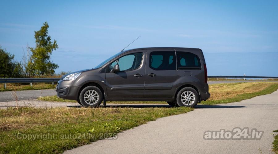Brūns Citroen Berlingo 2018 Tallina, ar dzinēja tilpumu 1.60 L un nobraukumu 38 tūkst. km par 9500 €, foto 3 vietnē AUTOMOTO.COM.LV