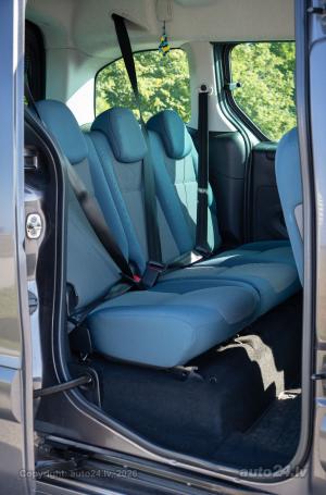 Brūns Citroen Berlingo 2018 Tallina, ar dzinēja tilpumu 1.60 L un nobraukumu 38 tūkst. km par 9500 €, foto 4 vietnē AUTOMOTO.COM.LV