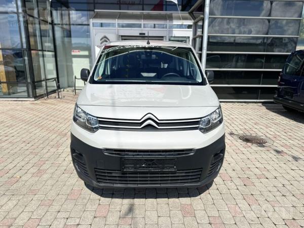 Brown Citroen Berlingo 2021 in Riga, with an engine capacity of 1.50 L and mileage of 144 thousand km for 11800 €, photo 2 on AUTOMOTO.COM.LV