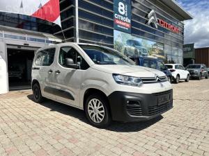 Brown Citroen Berlingo 2021 in Riga, with an engine capacity of 1.50 L and mileage of 144 thousand km for 11800 €, photo 4 on AUTOMOTO.COM.LV