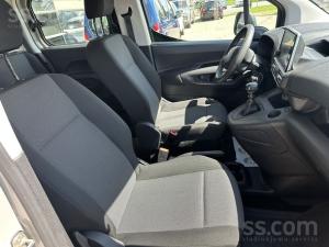 Brown Citroen Berlingo 2021 in Riga, with an engine capacity of 1.50 L and mileage of 144 thousand km for 11800 €, photo 9 on AUTOMOTO.COM.LV