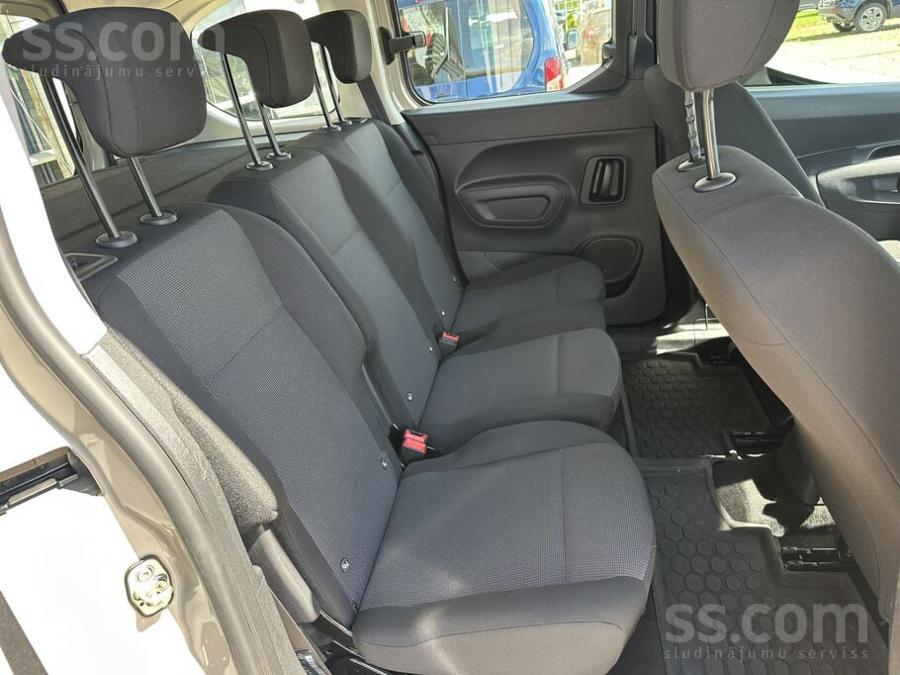 Brown Citroen Berlingo 2021 in Riga, with an engine capacity of 1.50 L and mileage of 144 thousand km for 11800 €, photo 10 on AUTOMOTO.COM.LV