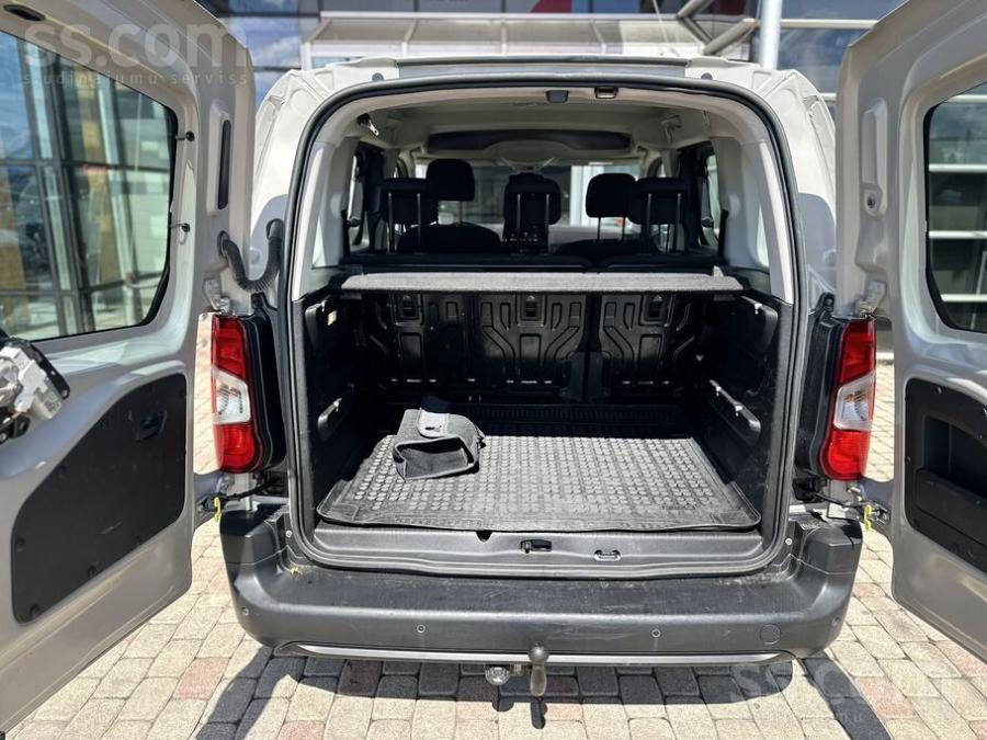 Brown Citroen Berlingo 2021 in Riga, with an engine capacity of 1.50 L and mileage of 144 thousand km for 11800 €, photo 11 on AUTOMOTO.COM.LV