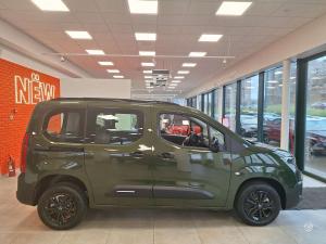Green Citroen Berlingo 2026 in Vilnius, with an engine capacity of 1.50 L and mileage of 0 thousand km for 26790 €, photo 5 on AUTOMOTO.COM.LV