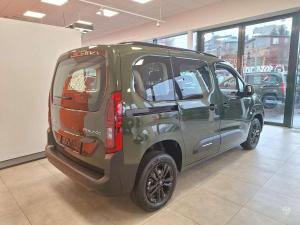 Green Citroen Berlingo 2026 in Vilnius, with an engine capacity of 1.50 L and mileage of 0 thousand km for 26790 €, photo 7 on AUTOMOTO.COM.LV