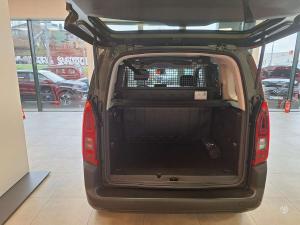 Green Citroen Berlingo 2026 in Vilnius, with an engine capacity of 1.50 L and mileage of 0 thousand km for 26790 €, photo 8 on AUTOMOTO.COM.LV