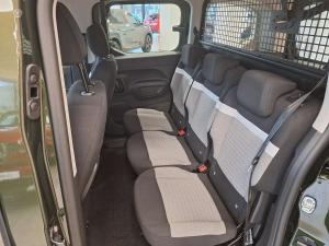 Green Citroen Berlingo 2026 in Vilnius, with an engine capacity of 1.50 L and mileage of 0 thousand km for 26790 €, photo 15 on AUTOMOTO.COM.LV