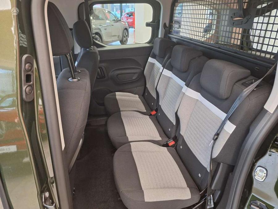 Green Citroen Berlingo 2026 in Vilnius, with an engine capacity of 1.50 L and mileage of 0 thousand km for 26790 €, photo 15 on AUTOMOTO.COM.LV