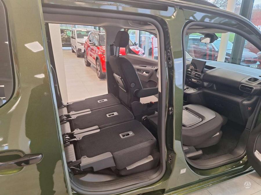 Green Citroen Berlingo 2026 in Vilnius, with an engine capacity of 1.50 L and mileage of 0 thousand km for 26790 €, photo 17 on AUTOMOTO.COM.LV
