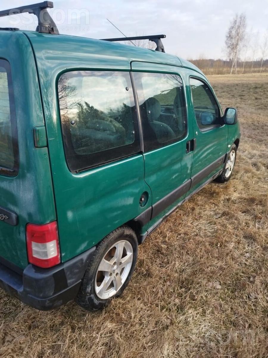 Zaļš Citroen Berlingo 2007 Dobele, ar dzinēja tilpumu 1.60 L un nobraukumu 223 tūkst. km par 850 €, foto 1 vietnē AUTOMOTO.COM.LV