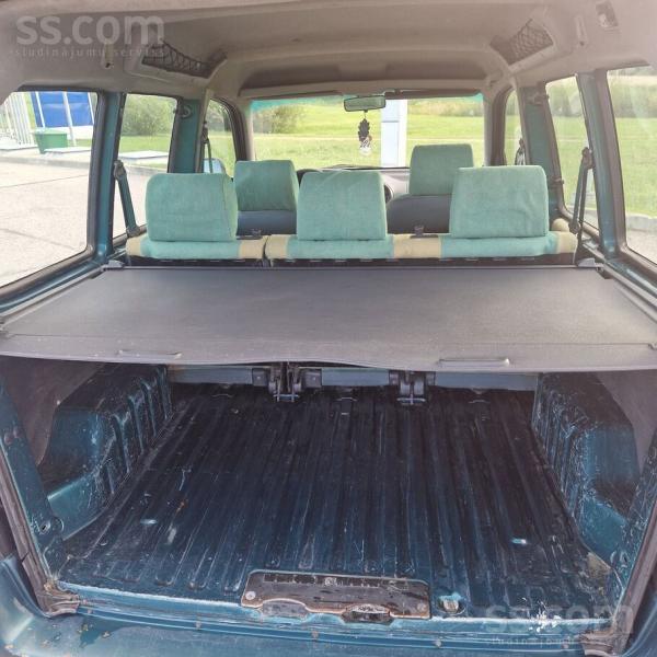 Green Citroen Berlingo 1998 in Dobele, with an engine capacity of 1.90 L and mileage of 354 thousand km for 970 €, photo 8 on AUTOMOTO.COM.LV