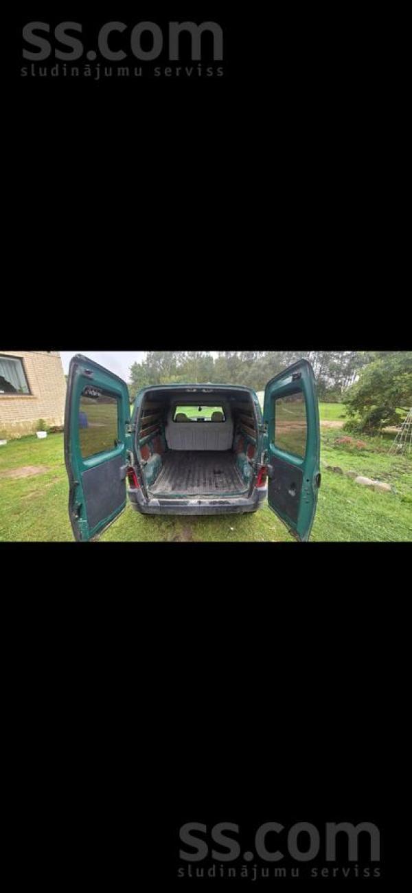 Green Citroen Berlingo 2004 in Daugavpils, with an engine capacity of 1.90 L and mileage of 240 thousand km for 2690 €, photo 8 on AUTOMOTO.COM.LV