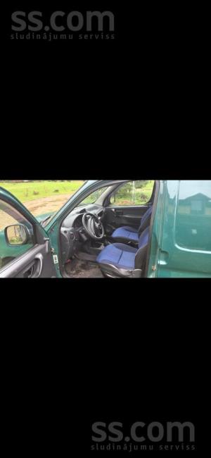 Green Citroen Berlingo 2004 in Daugavpils, with an engine capacity of 1.90 L and mileage of 240 thousand km for 2690 €, photo 11 on AUTOMOTO.COM.LV